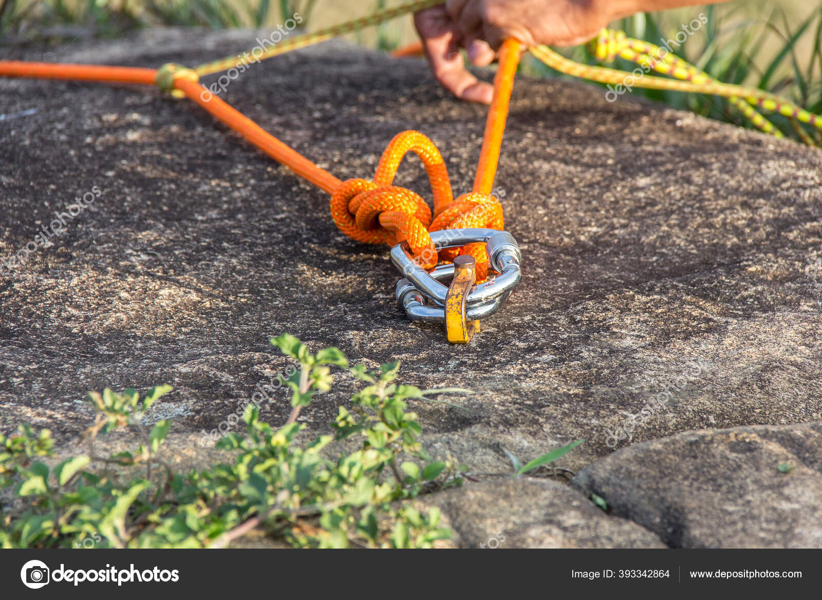 Man Preparing Rope Carabiner Rappelling Mountain — Stock Photo ...
