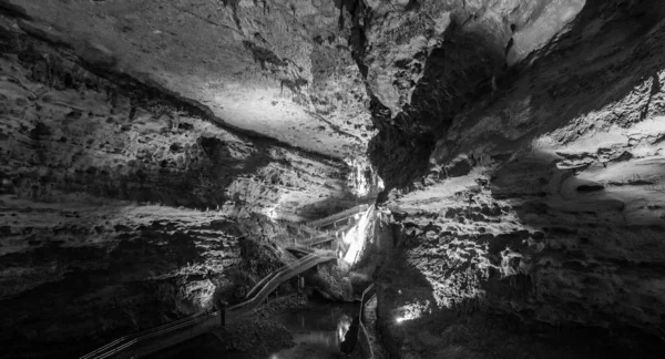 Onondaga Cave Formations — Stock Photo © greenheronphoto #314008192