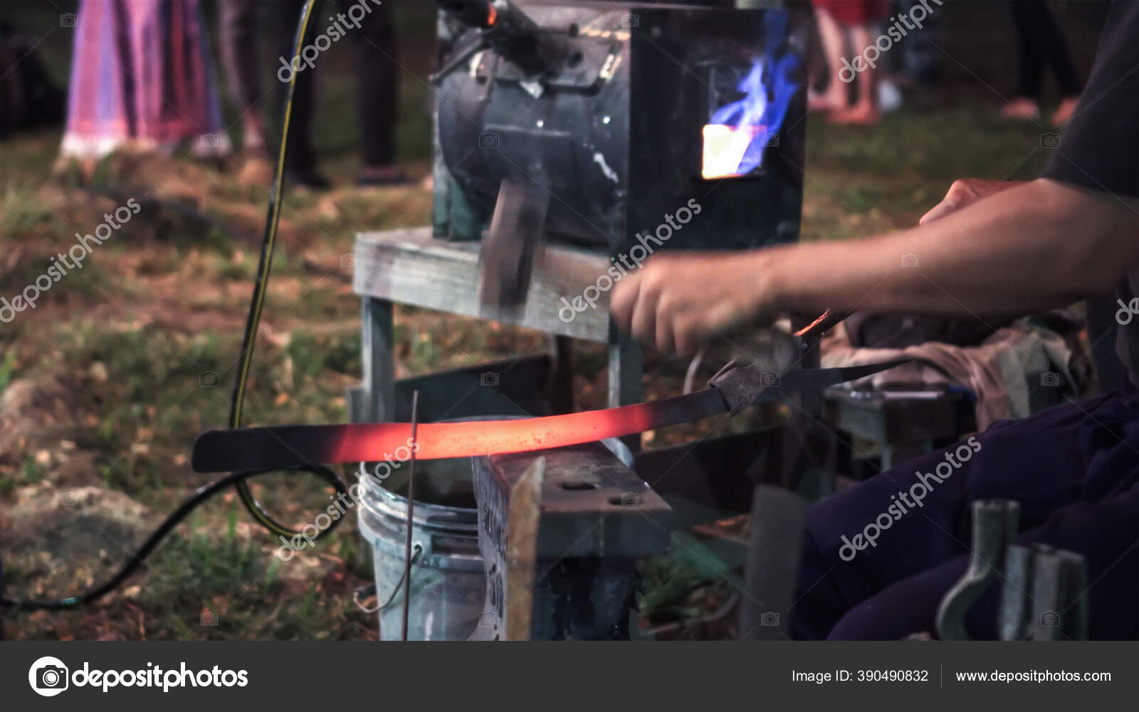 Blacksmith Making Hitting Sword Handmade Traditional Craftmanship Show ...
