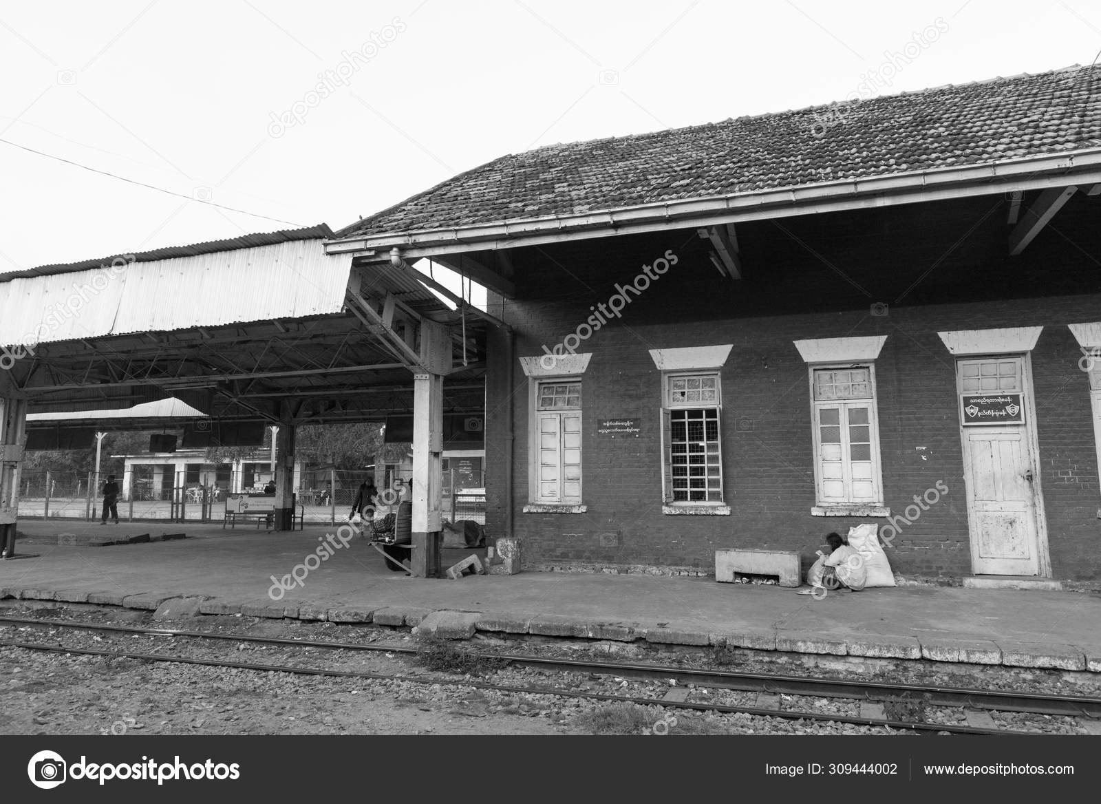 Thazi Myanmar November 2018 Black White Picture Beautiful Thazi Train ...