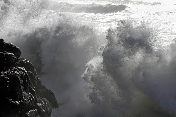Storm Coast Seeing Big Wave Breaking Rocks Cliffs Splash Spray — Stock ...
