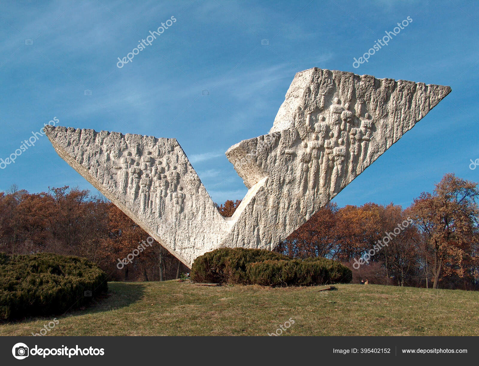 Broken Wing Monument Sumarice Memorial Park Kragujevac Central Serbia ...