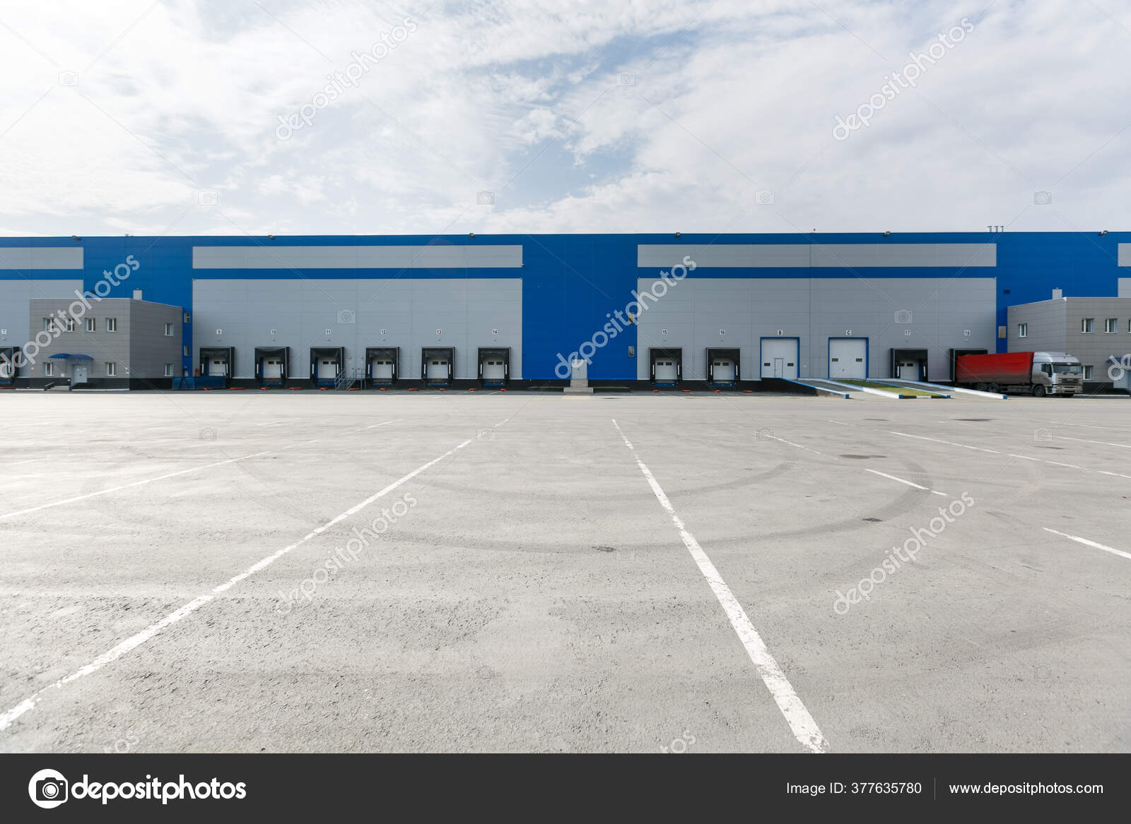 Front View Building Logistics Center Warehouse — Stock Photo © temzzzik ...