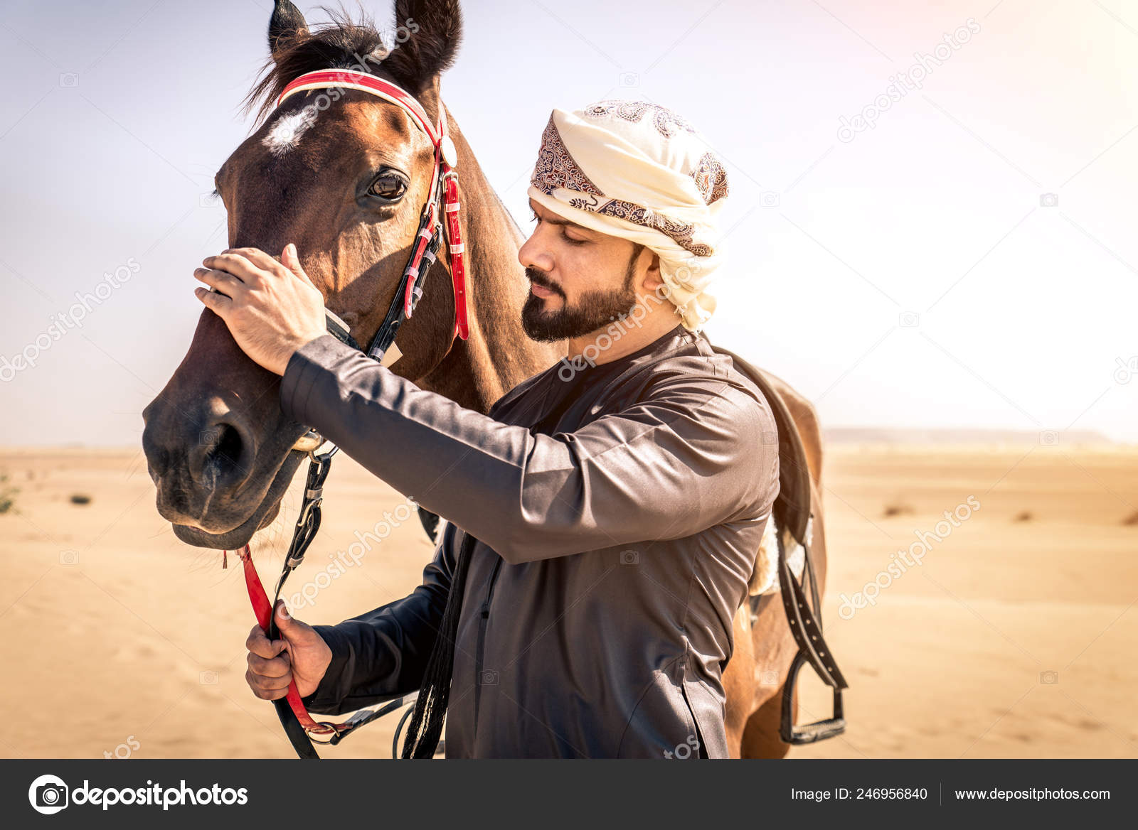 Caballosarabesenelfondodepantalladeldesierto