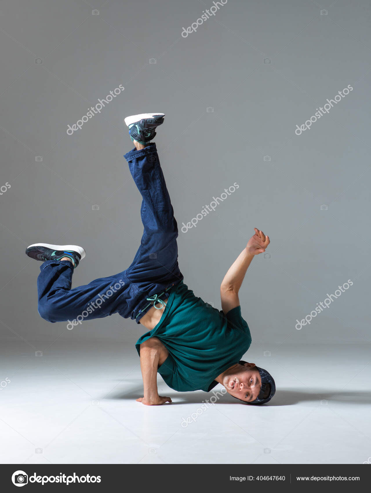 Breakdance Freeze Wallpaper