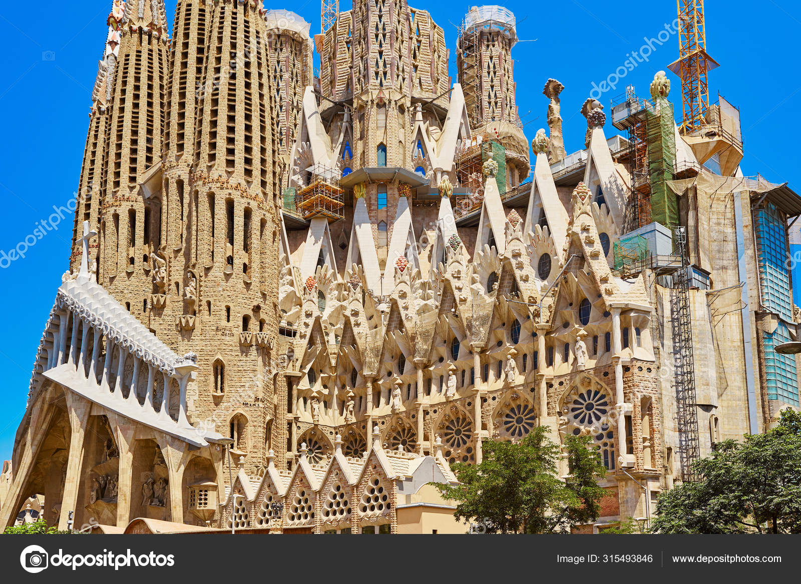 La Sagrada Familia Exterior