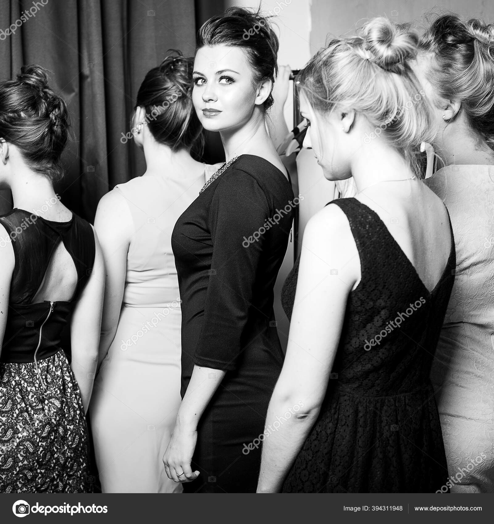 Size Model Get Prepared Runway Fashion Show Make Artist Black — Stock ...