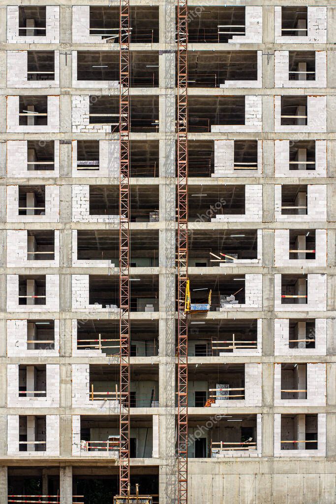 Construcción de un edificio monolítico de varios pisos de hormigón, la ...