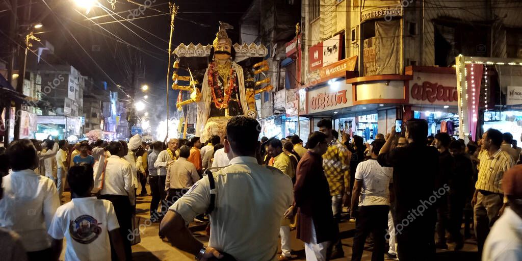 DISTRICTO KATNI, INDIA - 08 DE OCTUBRE DE 2019: Lord Ravana Rath Yatra ...