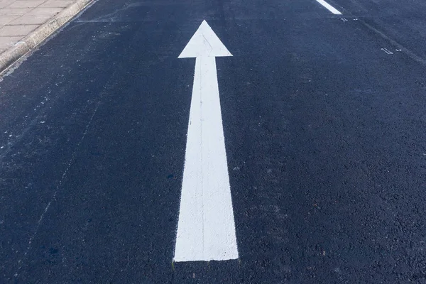 Dividing line road marking Stock Photos, Royalty Free Dividing line ...