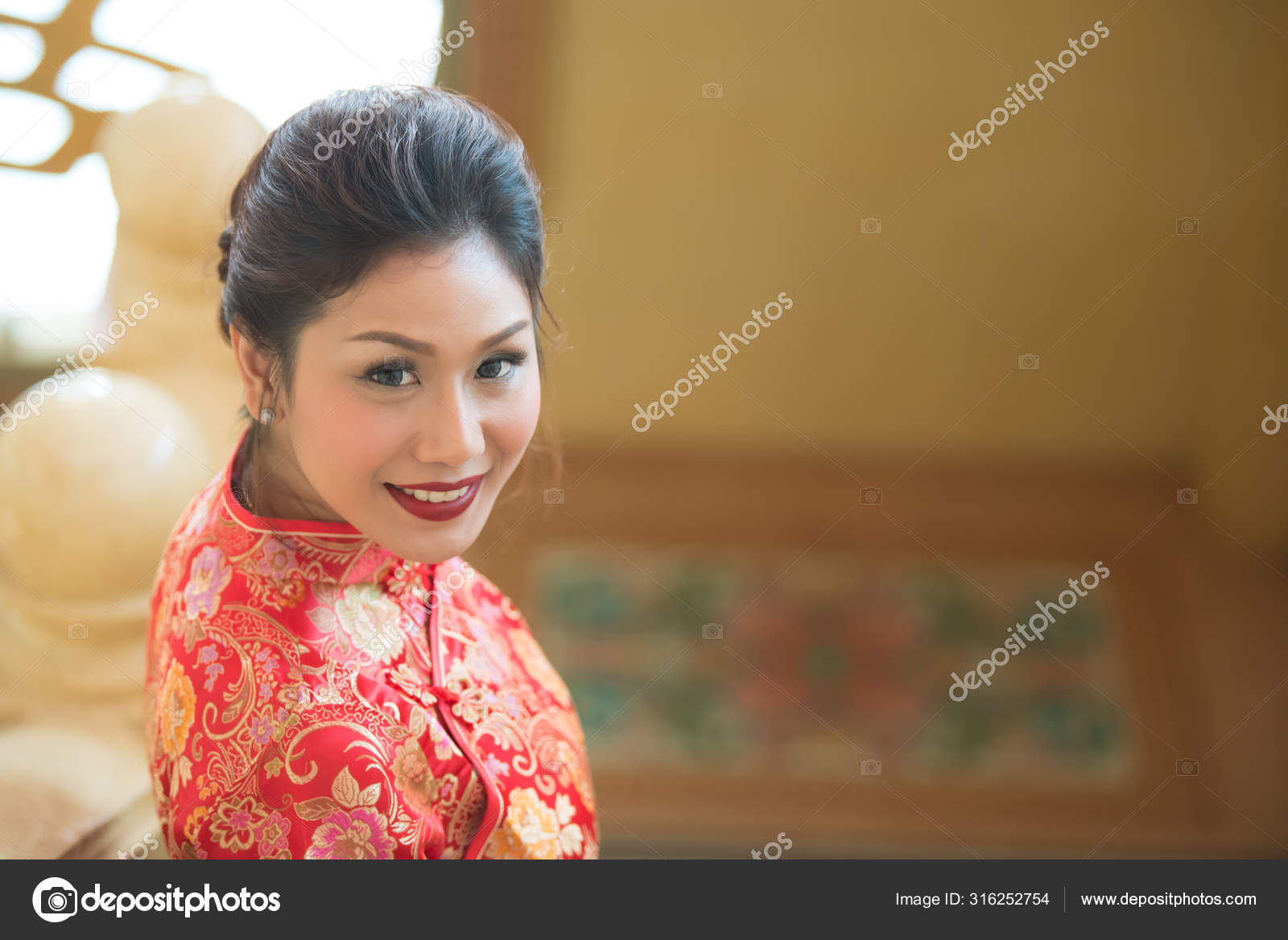 Portrait Beautiful Asian Woman Cheongsam Dress Thailand People Happy