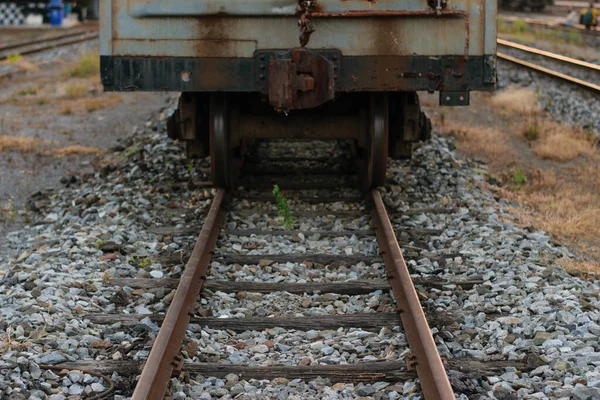 Gerobak platform Stock Photos, Royalty Free Gerobak platform Images ...