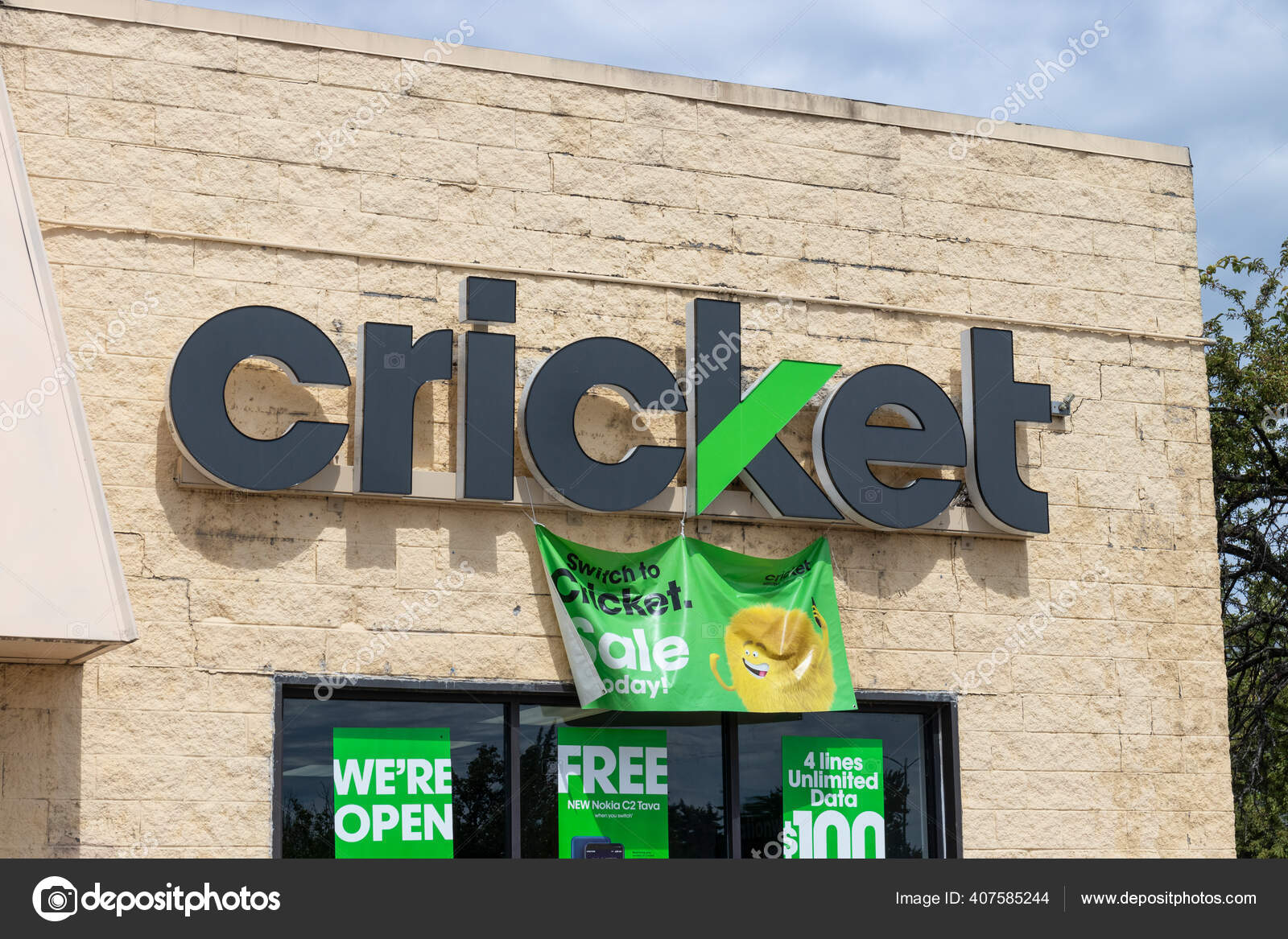 Toledo Circa Septiembre 2020 Cricket Wireless Retail Store Cricket ...