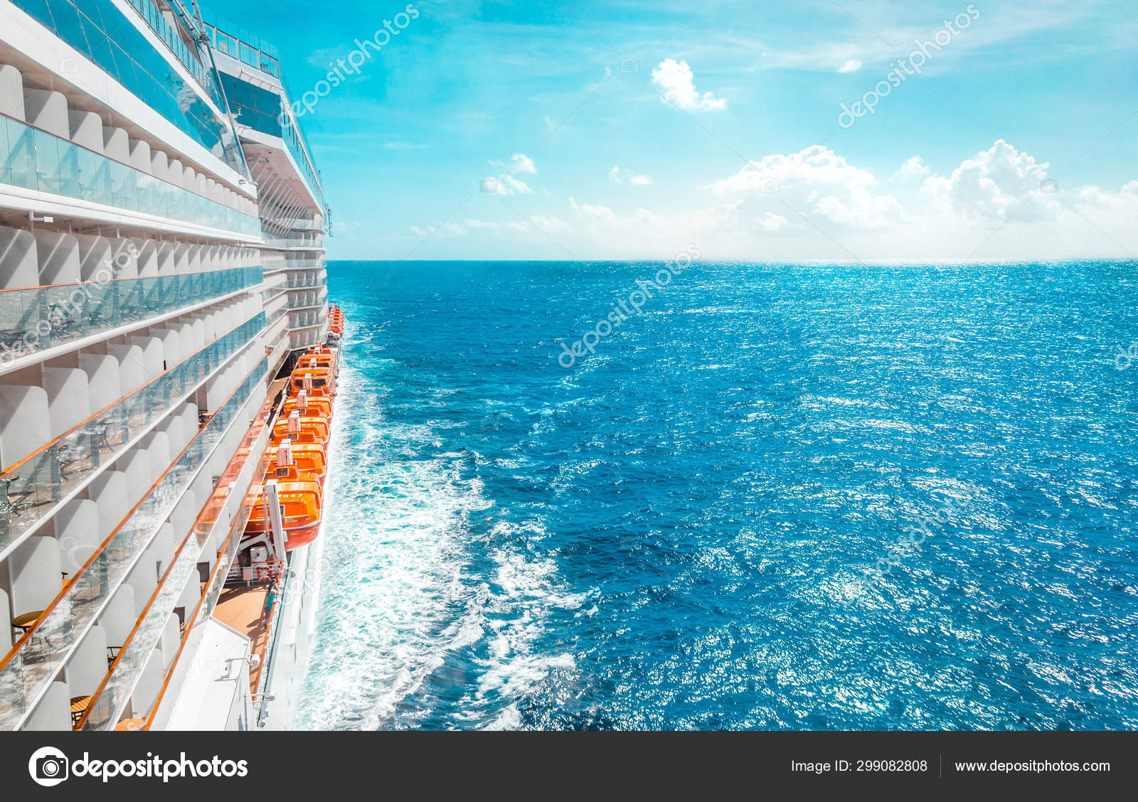 Side view of cruise ship on the blue sky background with copy space ...