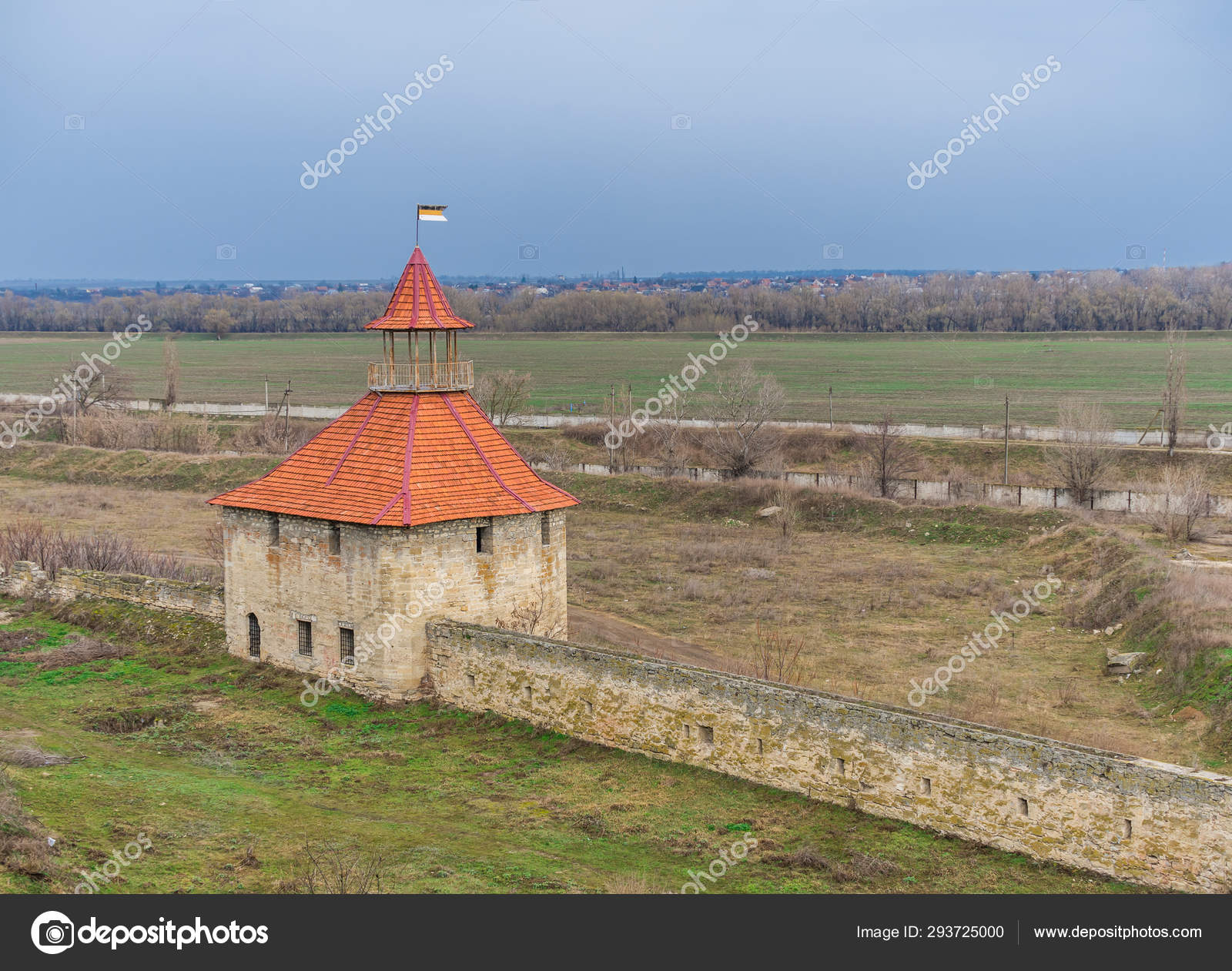 Fortress in Bender, Transnistria, Moldova — Stock Photo © zarevv #293725000