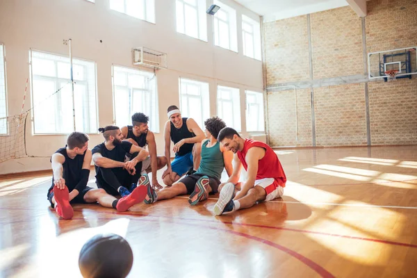 Team of basketball players making a break. - Stock Image - Everypixel