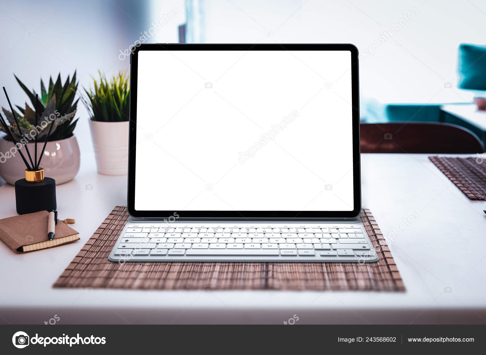 Laptop Blank Screen Mockup Template Stock Photo by ©guteksk7 243568602