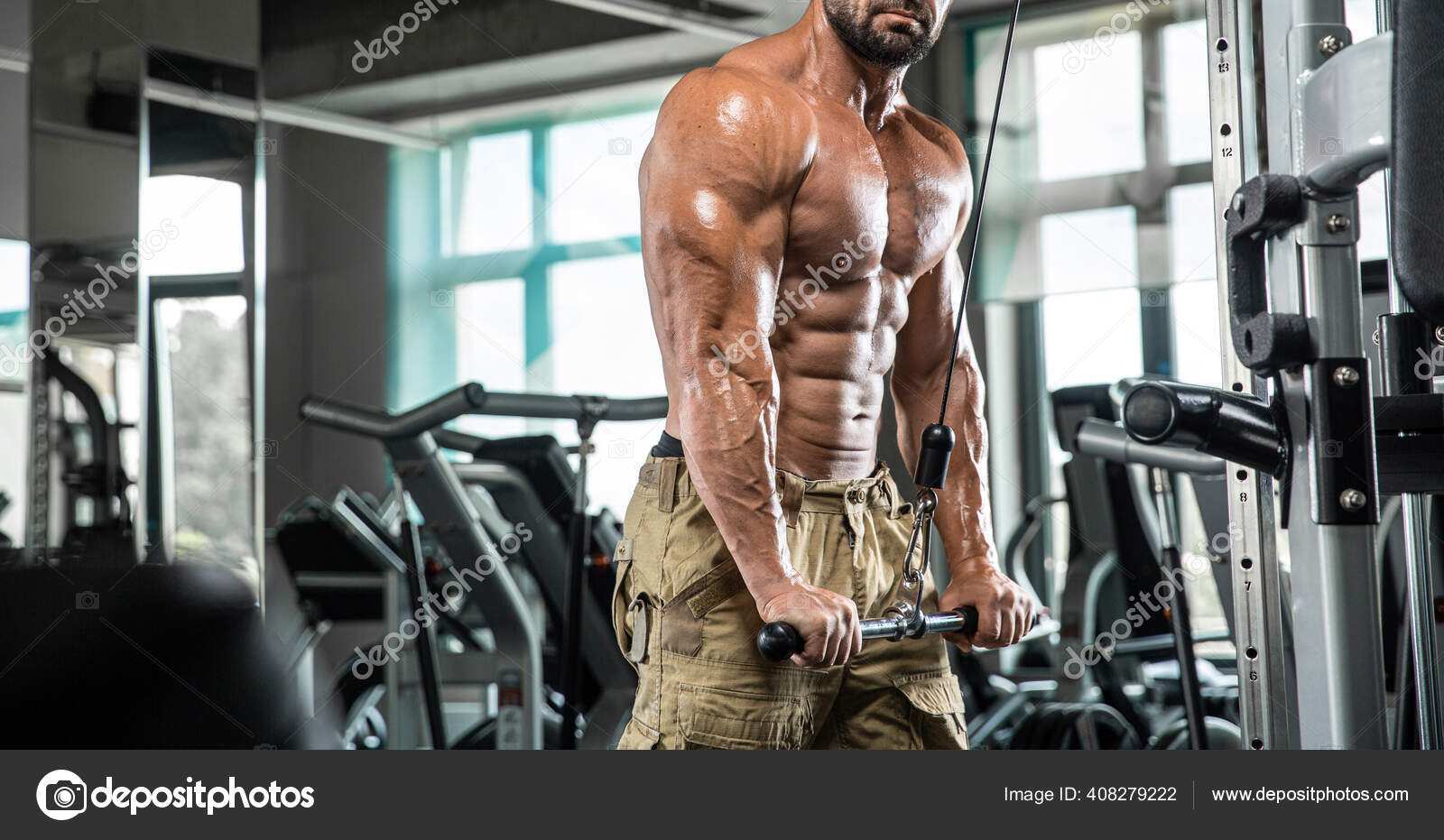 Attraktiver Großer Muskulöser Bodybuilder Der Schwere Kreuzheben Einem ...