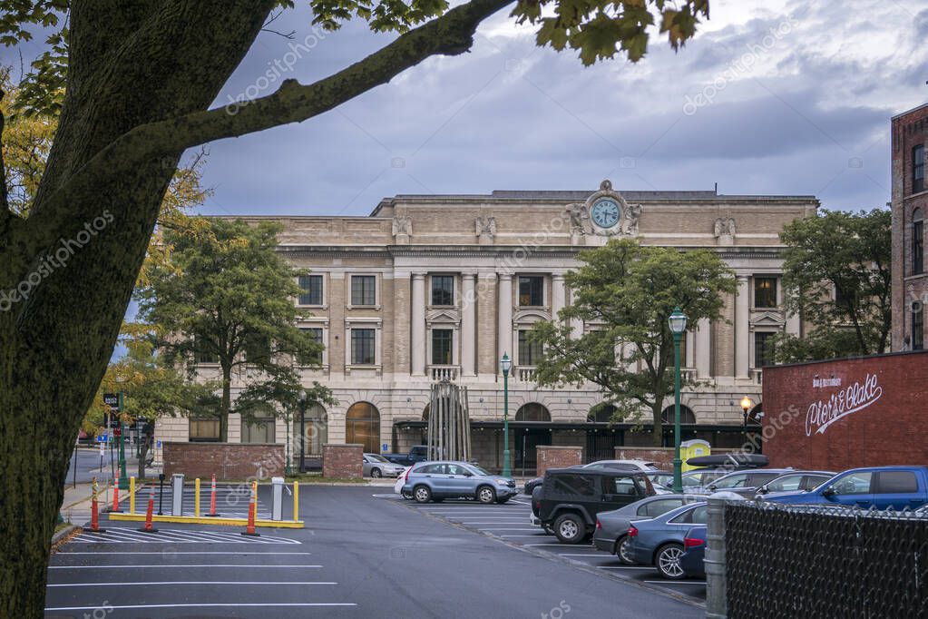 UTICA, NY, USA - OCT. 02, 2018: Utica Union Station fue inaugurada por ...