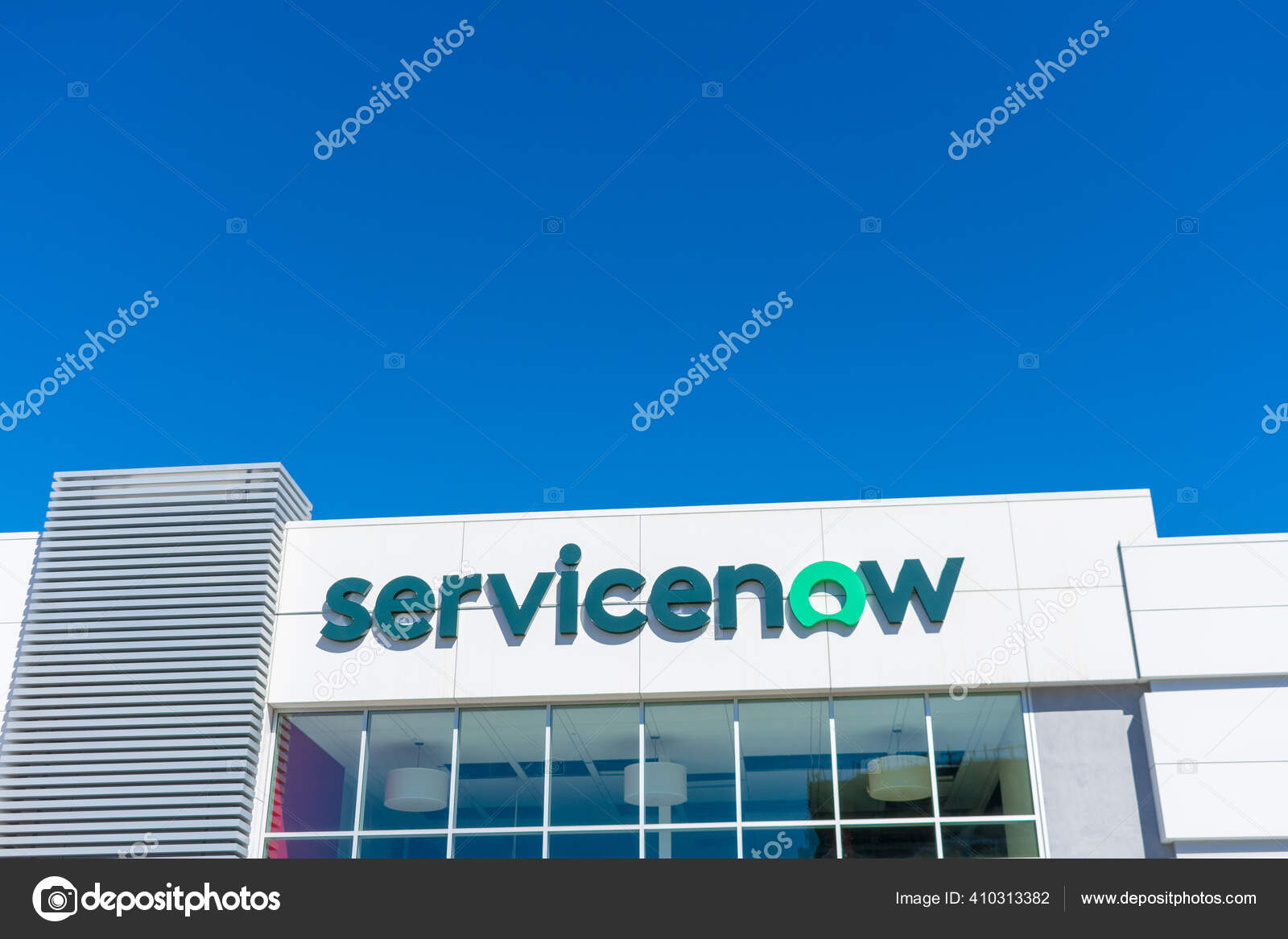 Servicenow Logo Atop American Cloud Computing Company Global ...