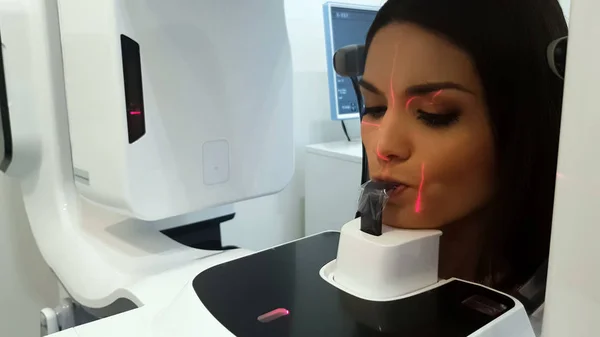 Computer tomography of the jaw Stock Photos, Royalty Free Computer ...