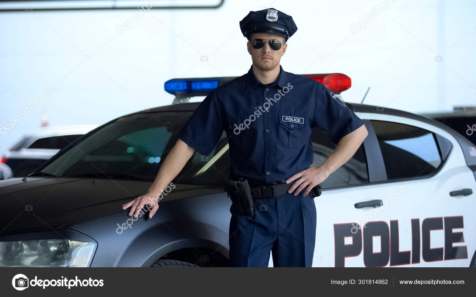 Brave Policeman Service Car Sunglasses Posing Camera Patrol Car — Stock ...