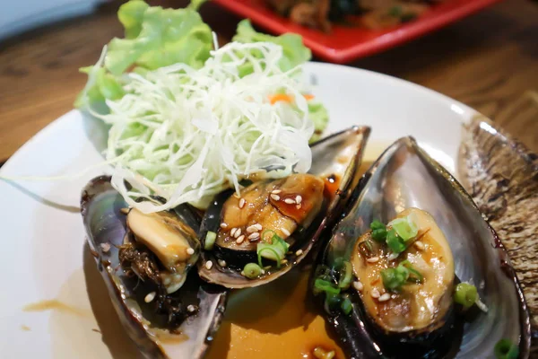 Japanese clams Stock Photos, Royalty Free Japanese clams Images ...