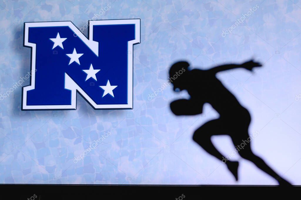 Conferencia Nacional de Fútbol NFC,. Silueta de futbolista profesional ...