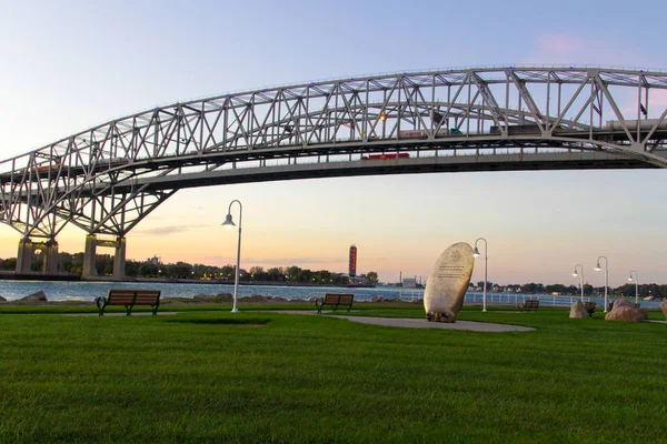 Canadian border crossing Pictures, Canadian border crossing Stock ...