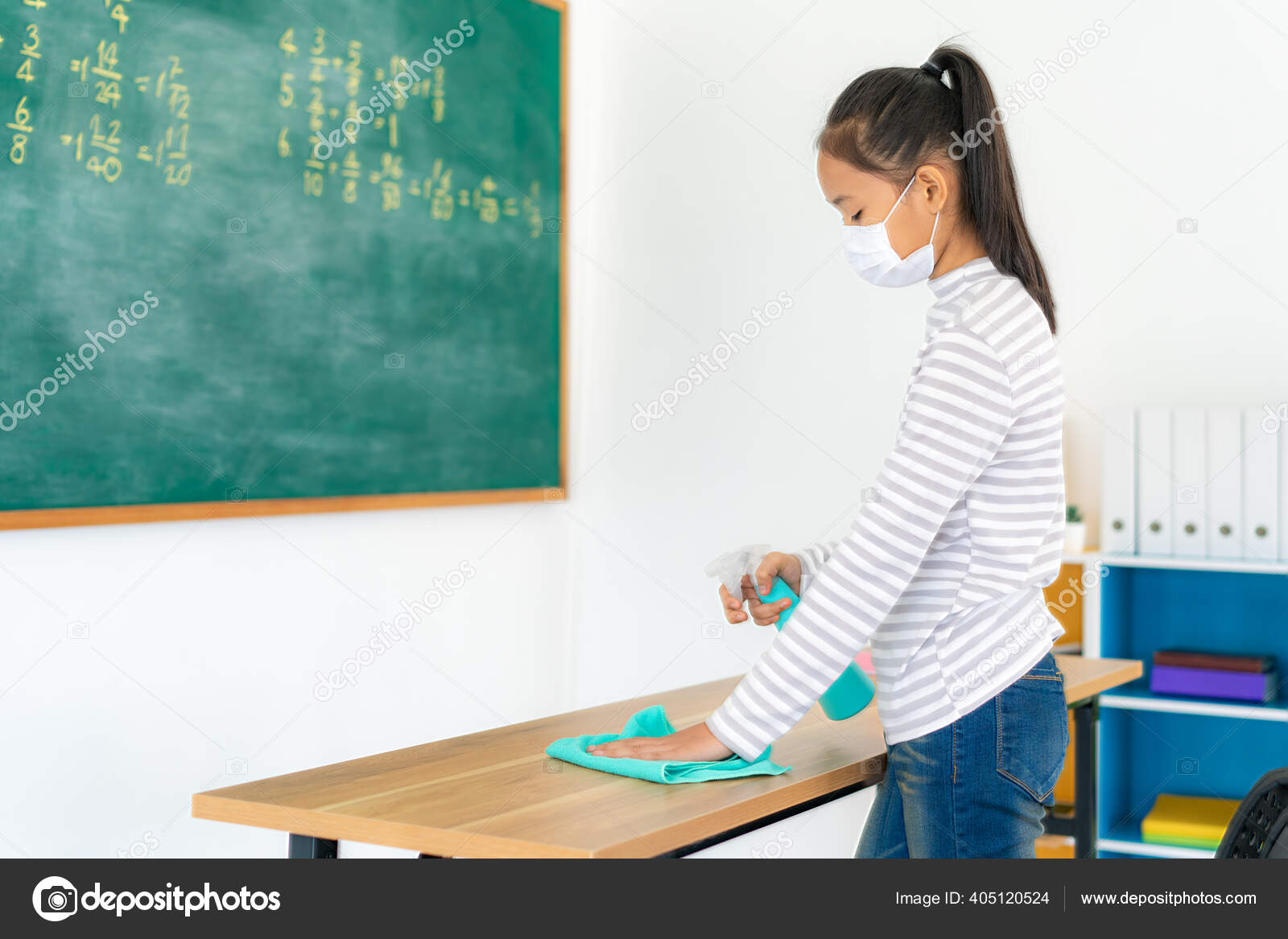 Asian Primary Student Wearing Masks Prevent Outbreak Covid Classroom ...