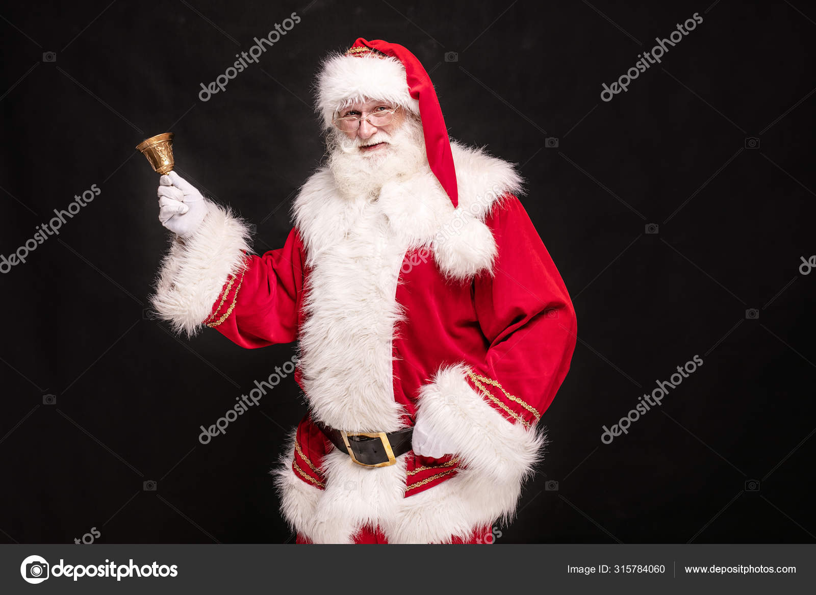 Retrato de Papá Noel real con barba blanca .: fotografía de stock ...