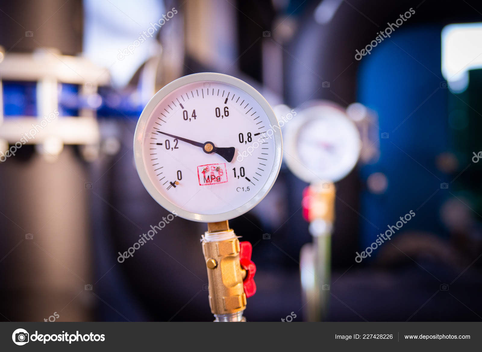 Closeup Manometer Measuring Gas Pressure Pipes Valves Industrial Plant Pressure — Stock Photo ...