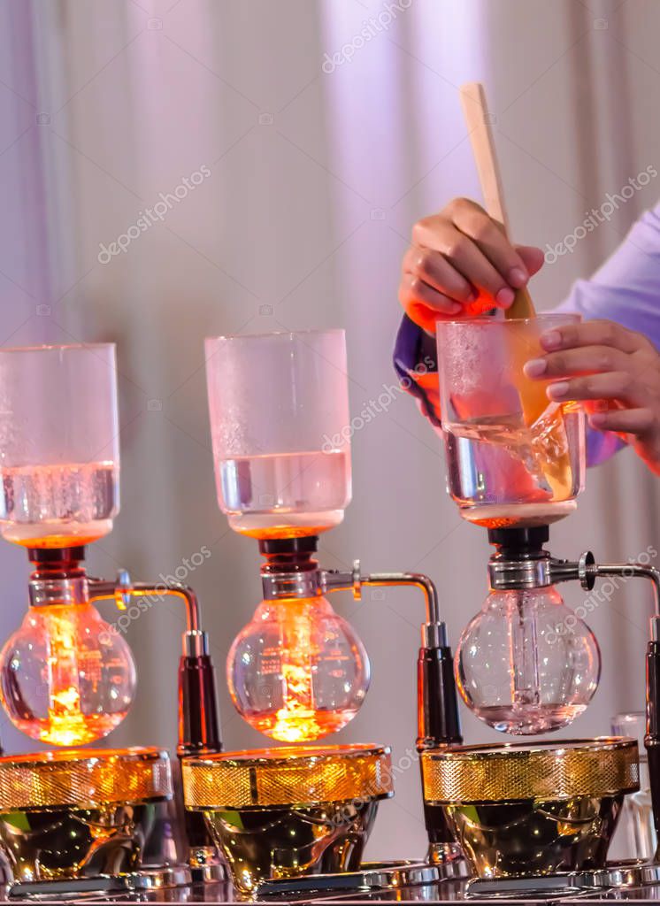 Syphon café o café al vacío es la inmersión completa de buen gusto y la ...