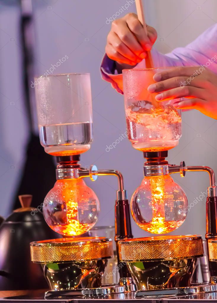 Syphon café o café al vacío es la inmersión completa de buen gusto y la ...