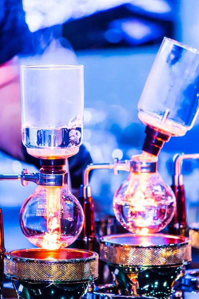 Syphon café o café al vacío es de inmersión completa de buen gusto y ...