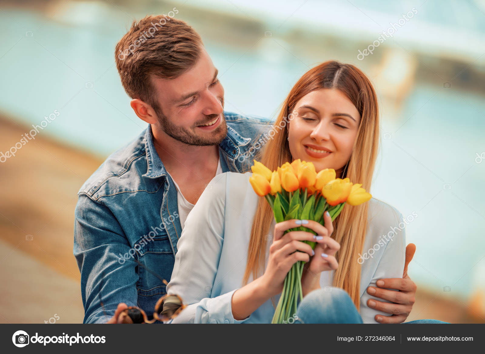 Beautiful Romantic Couple Love Spending Time Together Outdoors — Stock ...