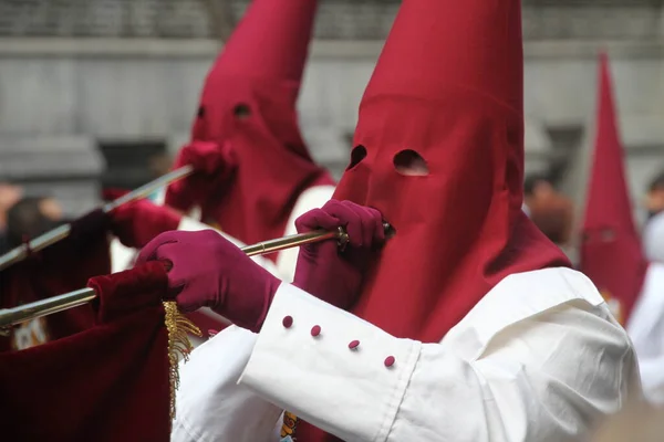 Fotos de Ku klux klan dressing, Imagens de Ku klux klan dressing sem ...