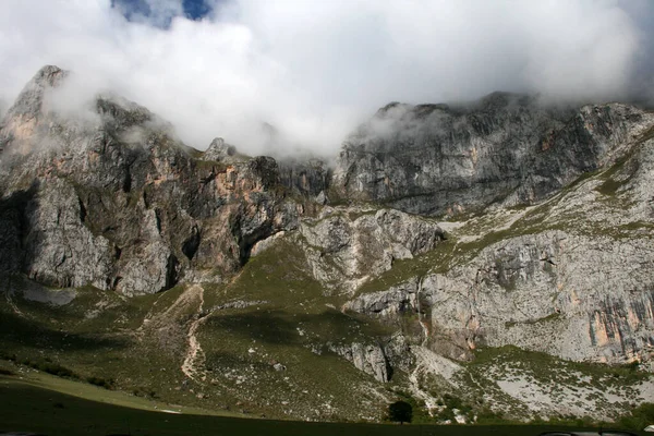 Apeninos italianos Stock Photos, Royalty Free Apeninos italianos Images ...