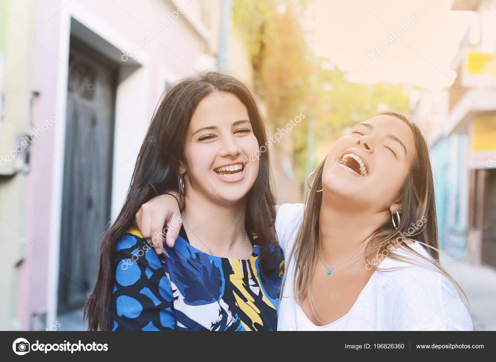 Portrait Two Best Friends Smiling Having Fun Together Outdoor Lifestyle ...