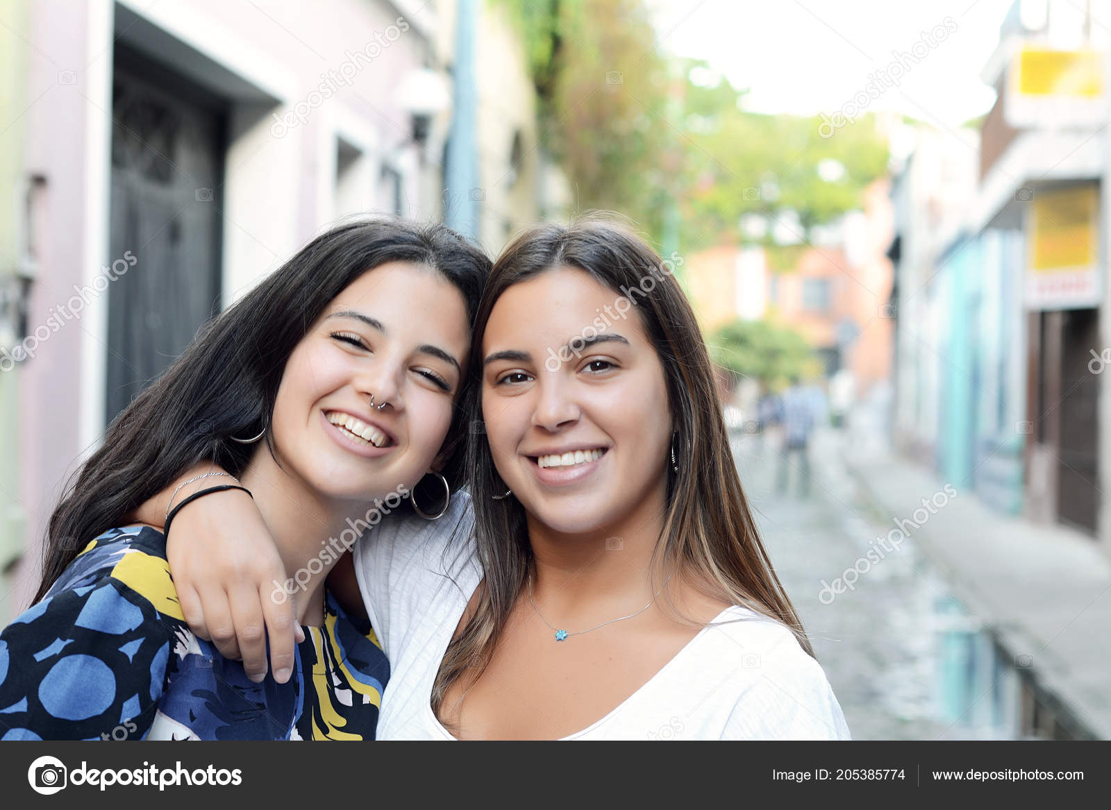 Portrait Two Best Friends Smiling Having Fun Together Outdoor Lifestyle ...
