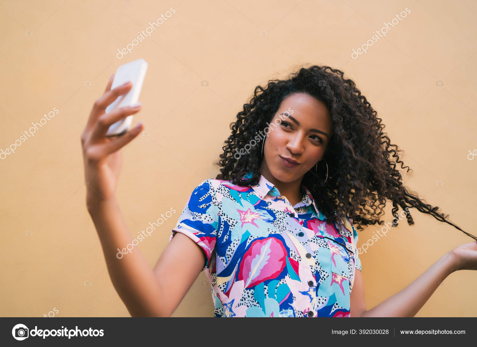 Portrait Young Afro Woman Taking Selfies Her Mophile Phone Yellow Stock