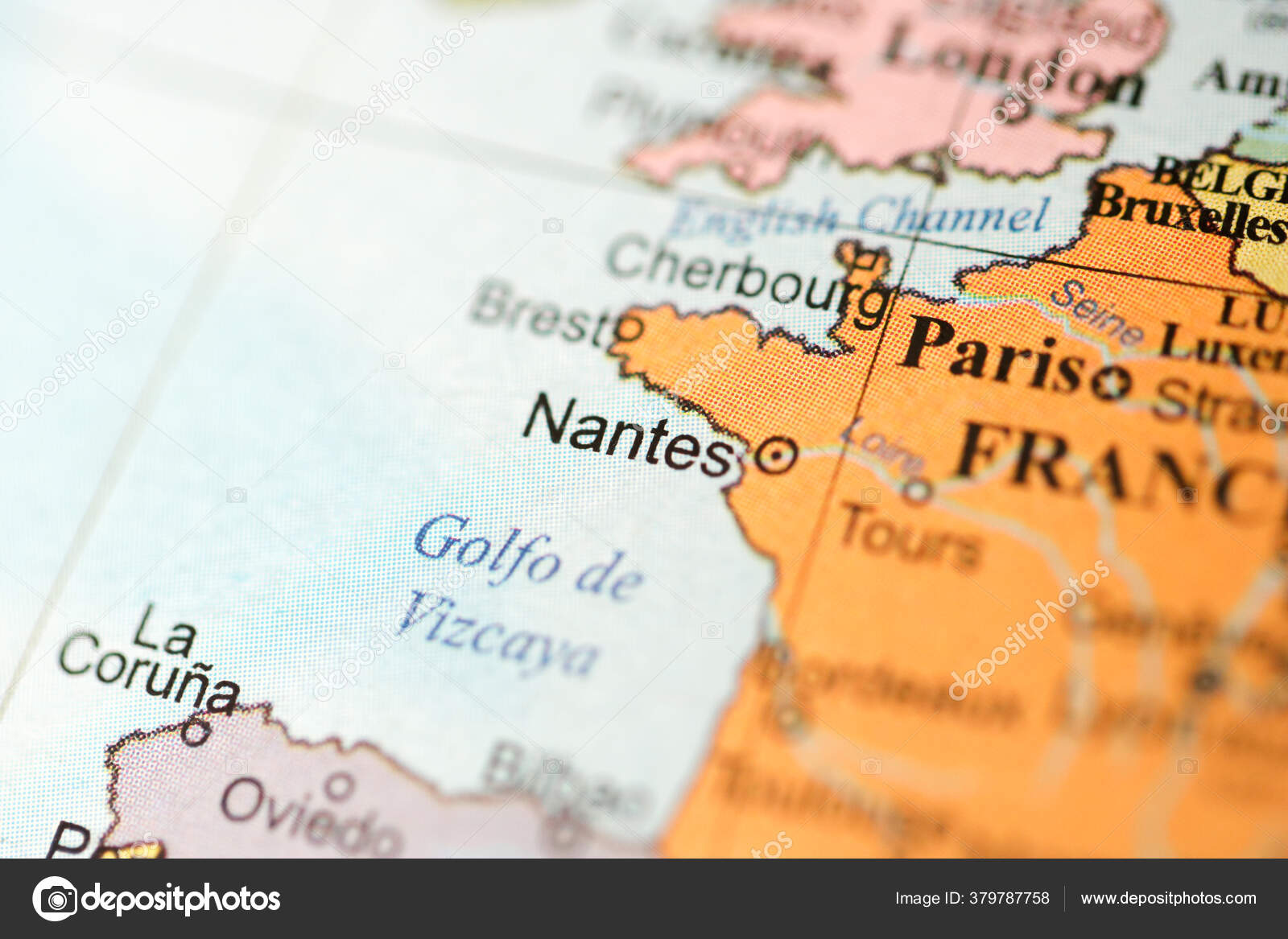 Nantes Map Showing