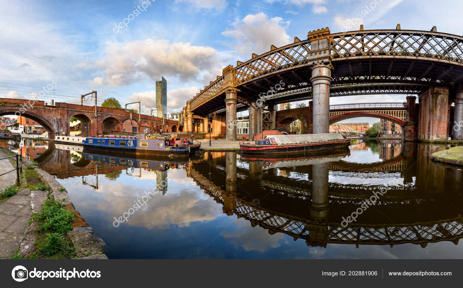 Vue Panoramique Bassin Castlefield Dans Centre Ville Manchester Royaume ...