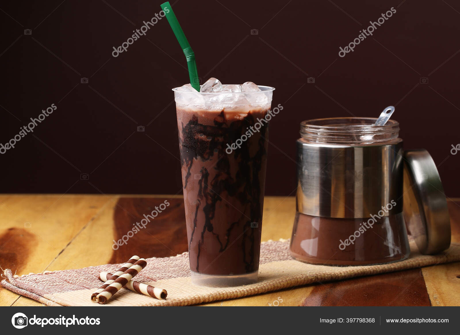 Ice Cocoa Soft Drink Wood Floor Topping Stock Photo by ©PAPASTUDIO ...