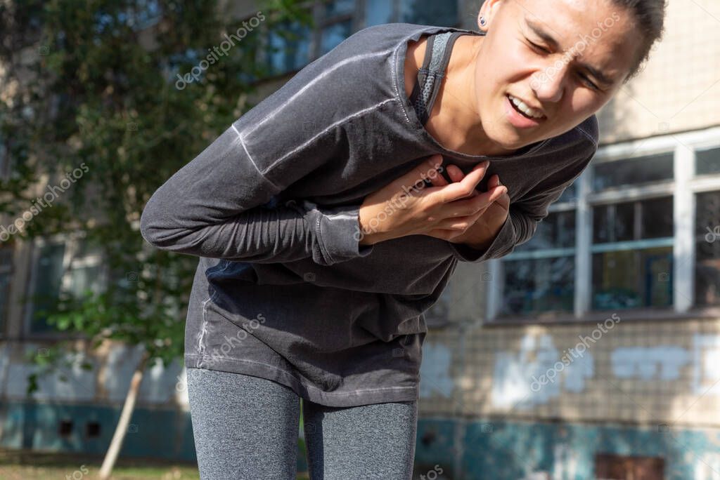 mientras corría, el joven atleta tuvo un ataque al corazón. Enfermedad ...