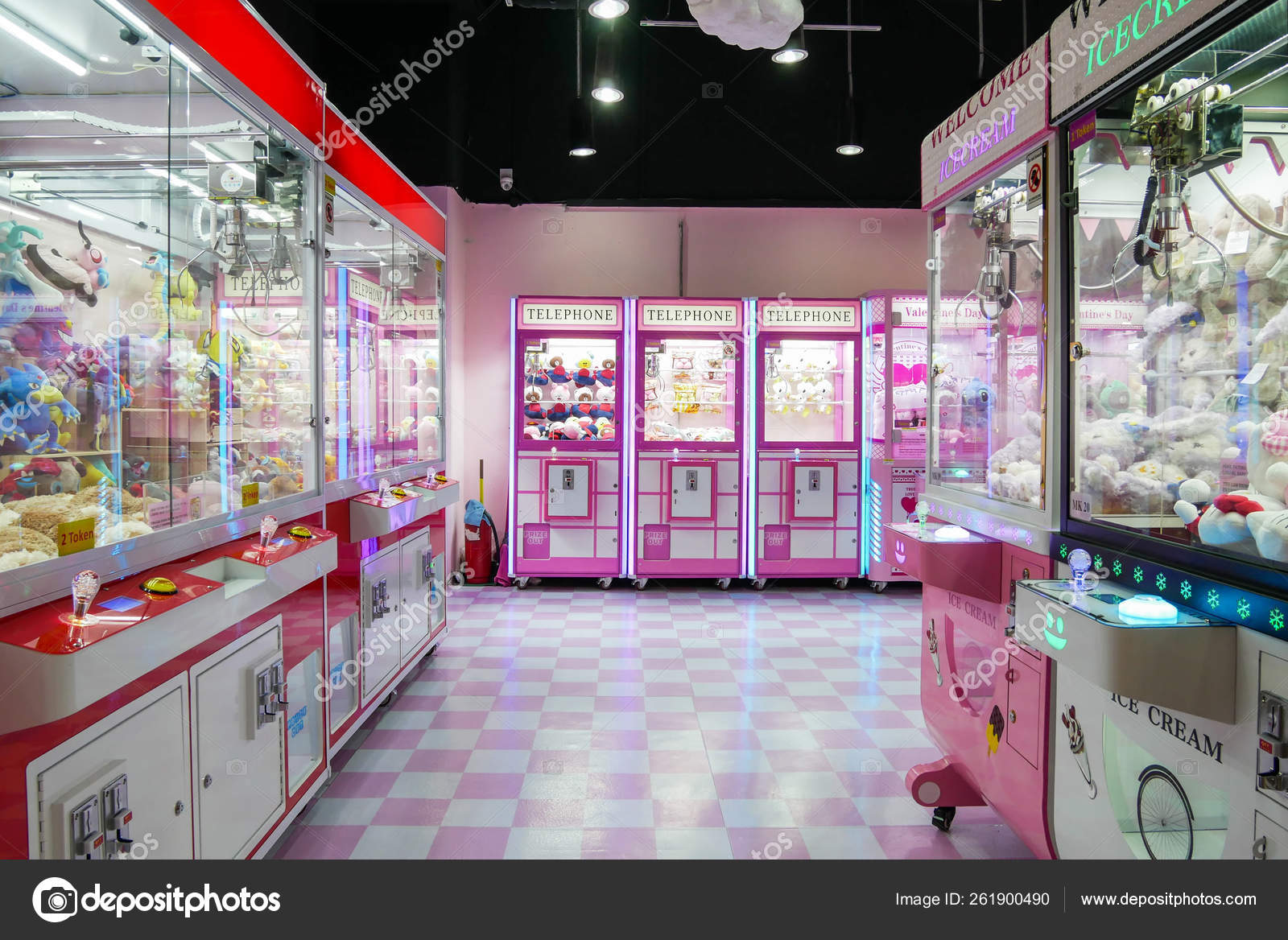 Toy Shoppe Claw Machine