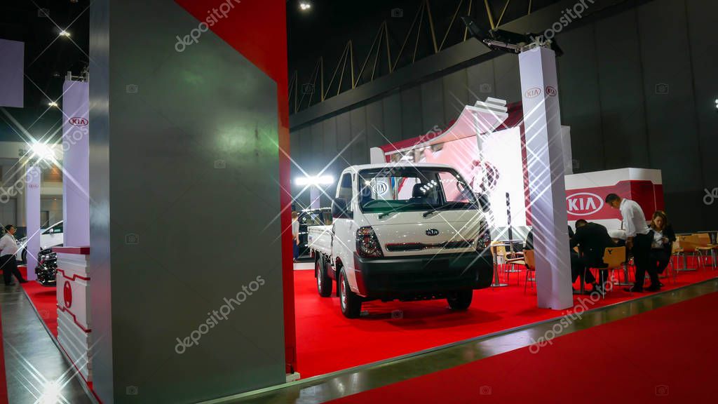 BANGKOK - 5 DE JULIO: Modified car show en Bangkok International Auto ...