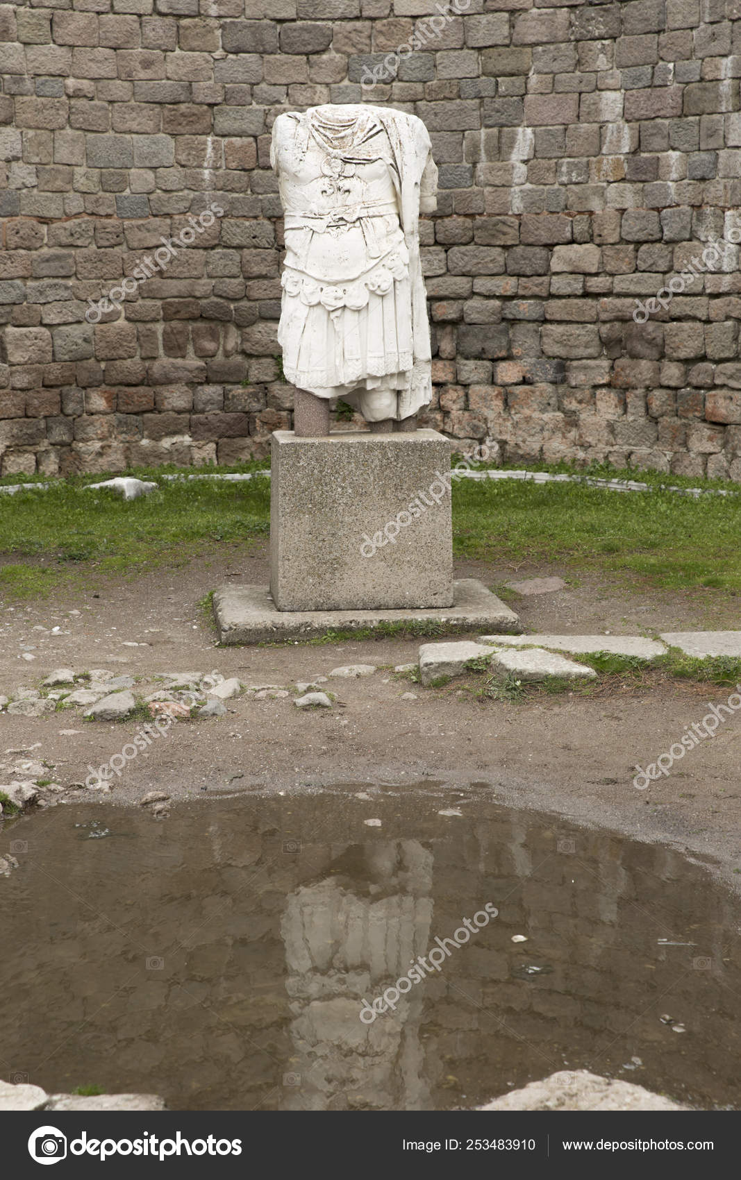 Ancient Greek Beheaded Statue Ruins Pergamon Bergama Izmir Stock Photo ...
