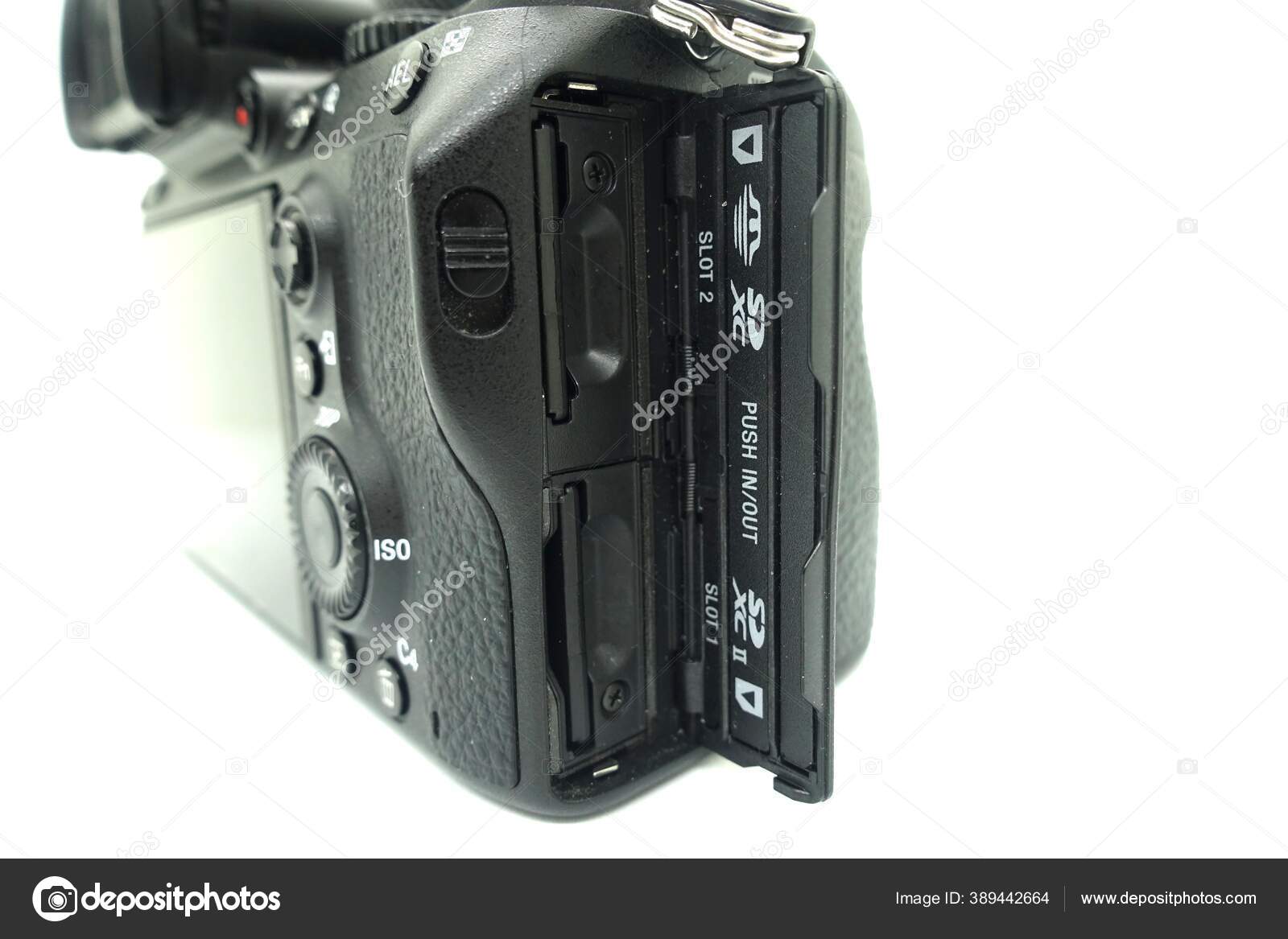 Sony Mark Iii Isolated White Background 2018 Mirrorless Camera Year ...