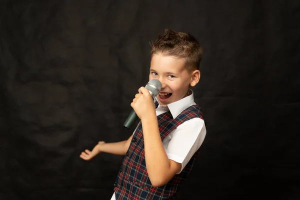 Young boy singing Stock Photos, Royalty Free Young boy singing Images ...